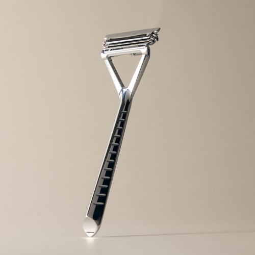 The Leaf Razor | Our Three-Blade Pivoting-Head Razor | Leaf Shave