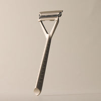 The Leaf Razor | Our Three-Blade Pivoting-Head Razor | Leaf Shave