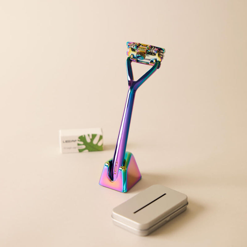 The Leaf Kit | Three-Blade Razor + Razor Stand + Razor Blades | Leaf Shave