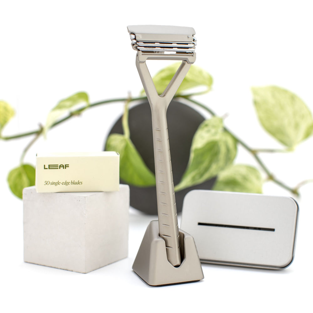 The Leaf Kit | Three-Blade Razor + Razor Stand + Razor Blades | Leaf Shave